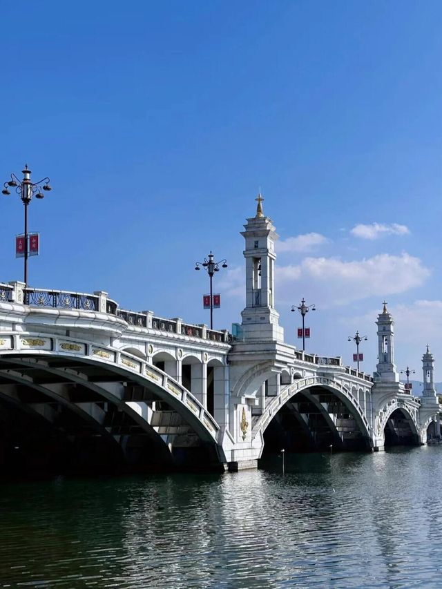 Find Pure Gentleness In Quiet Dali Langqiao Scenery | Trip.com Dali City