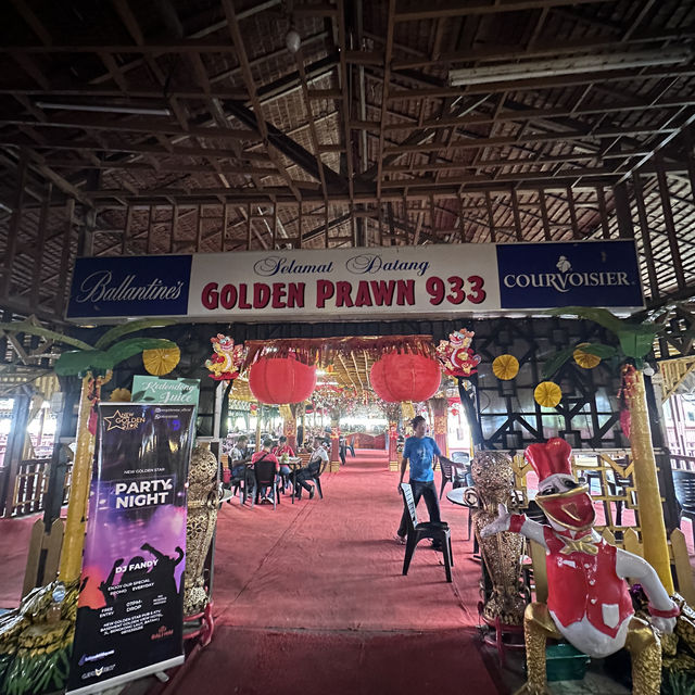 Golden prawn 933 delights | Trip.com Bengkong
