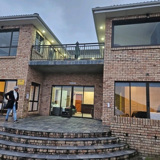 Port Elizabeth Travel Guide 2023 - Things to Do, What To Eat & Tips ...