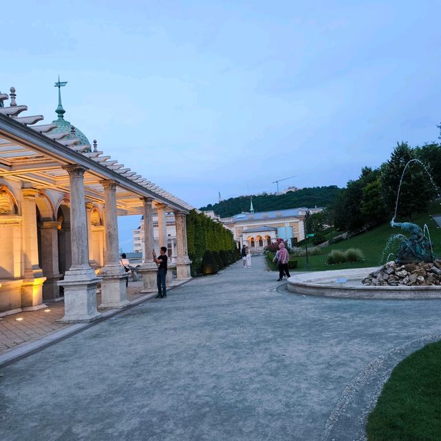 Take a free walk in Budapest's breathing Várkert bazár | Trip.com Budapest