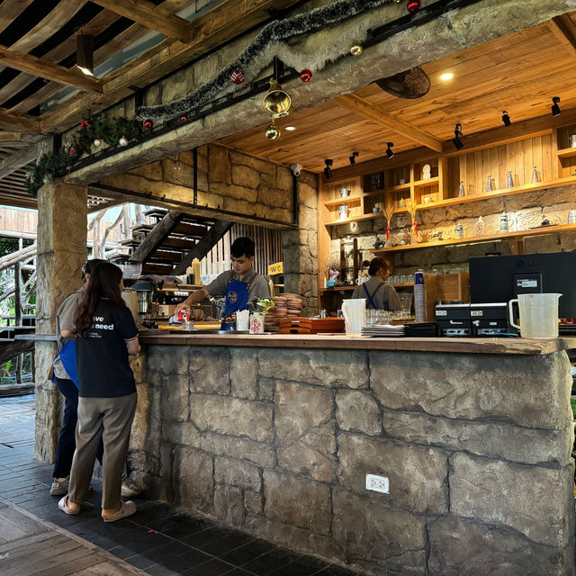 베트남 푸꾸옥 즈엉동 카페 추천 - 안바카페 ANBA CAFE | 트립닷컴 푸꾸옥 섬