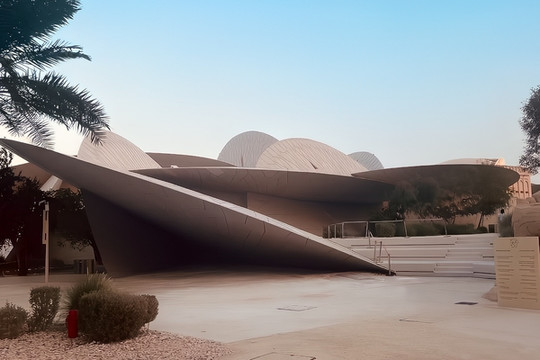 Doha | Half sea water, half desert | Trip.com Doha