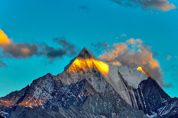 The sea in the deep mountains | Trip.com Daocheng County