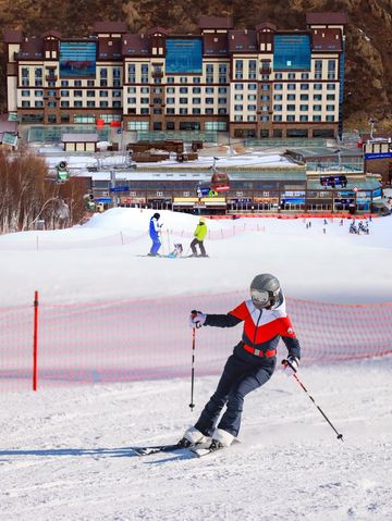 The beauty of Wanlong in winter is like a startled swan and a wandering ...