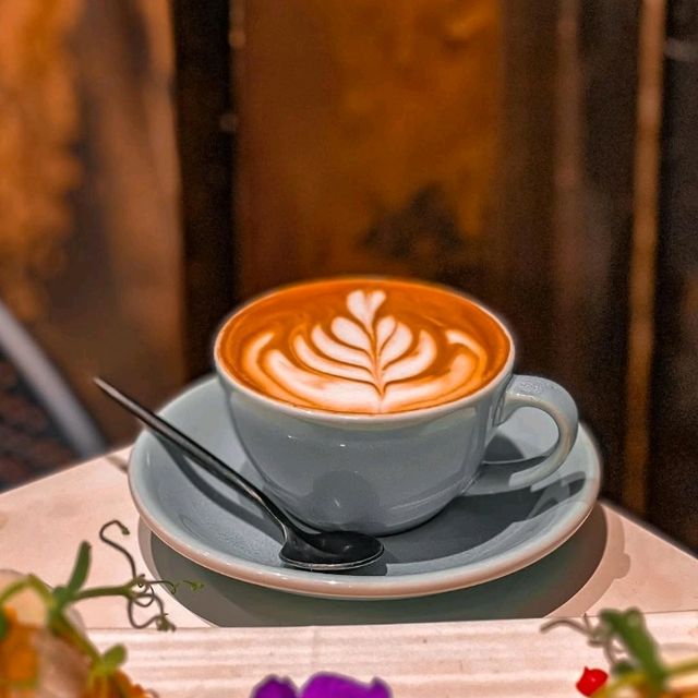 101 Binary Coffee Shop Hongkong | Trip.com Hong Kong