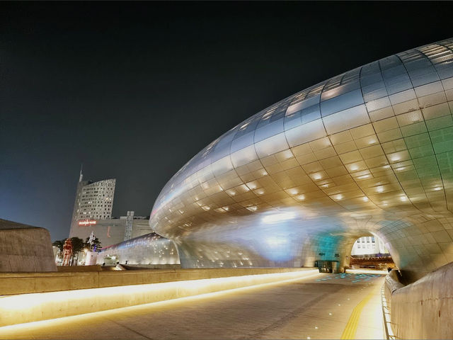 Dongdaemun Design Plaza | Trip.com Seoul