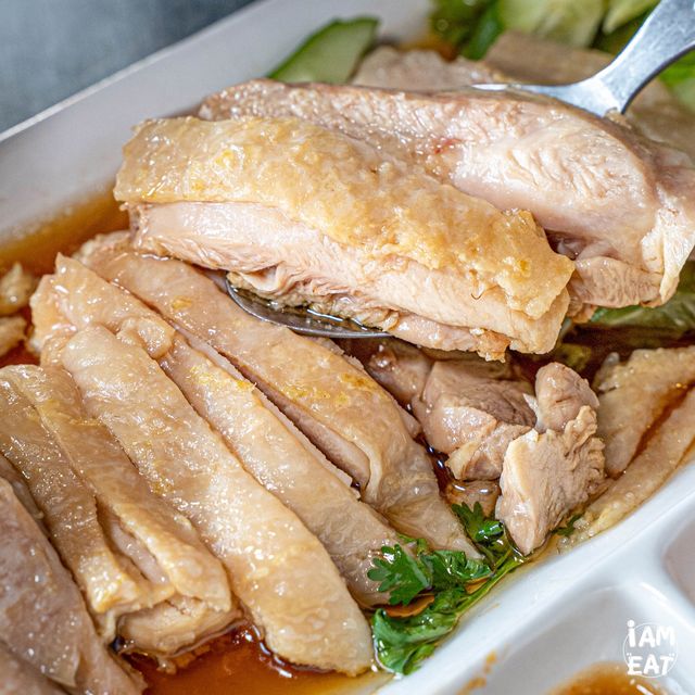 ข้าวมันไก่สิงคโปร์ริมคลองพิกัดนนทบุรี! | Trip.com