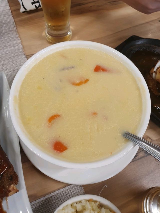 🥘보홀 외식하기에 강추!!! ICM 몰 패밀리레스토랑 《The Prawn Farm 》🥘 | 트립닷컴 보홀 섬