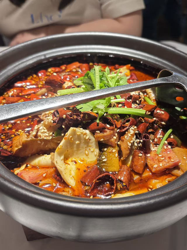 Ma Liu Ji at Zhengjia Plaza: Sichuan Heat Meets Mall Chic 🌶️🛍️｜Trip.com 廣州