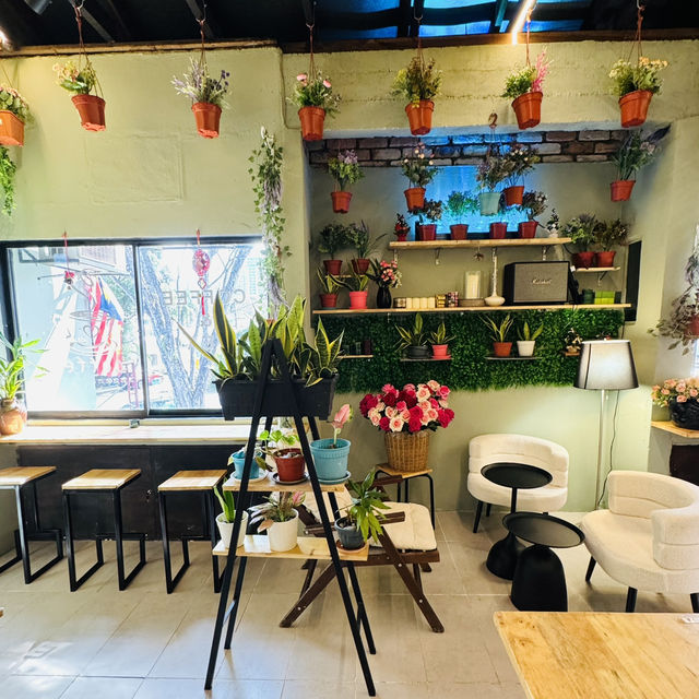 Instagrammable Café with the Best Pastries! | Trip.com Petaling Jaya