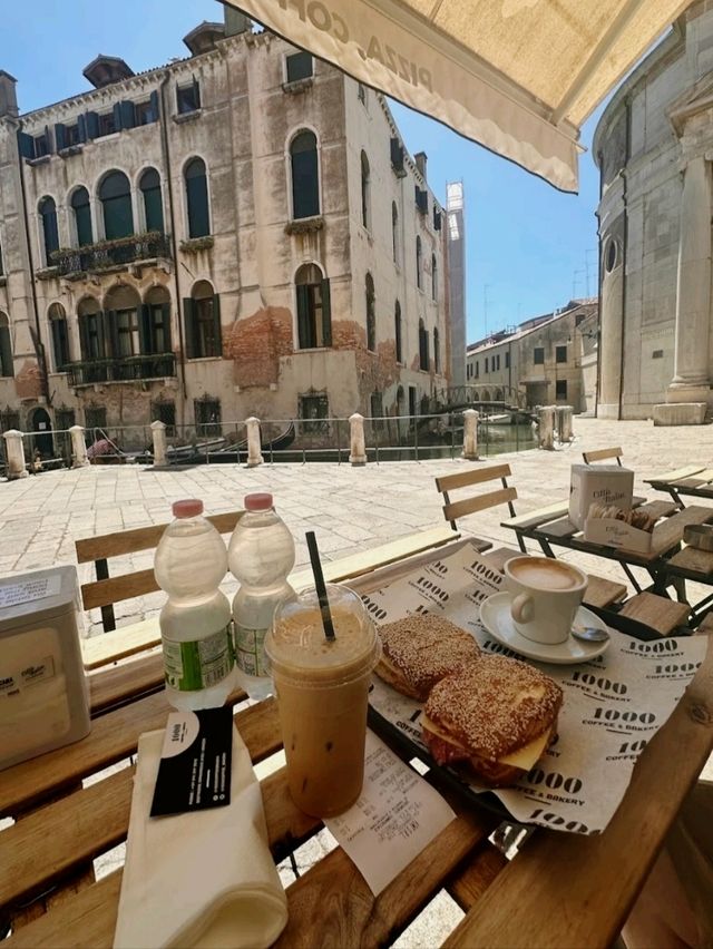 GREAT SMALL CAFÉ FOR BREAKFAST. | Trip.com Venice
