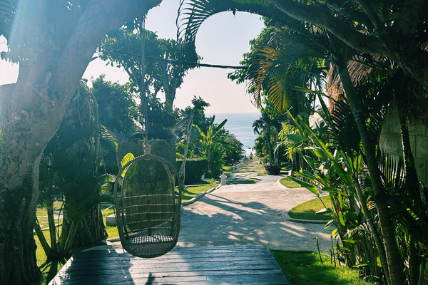 Cliffside Spa Retreat: Unwind with Ocean View | Trip.com Bali