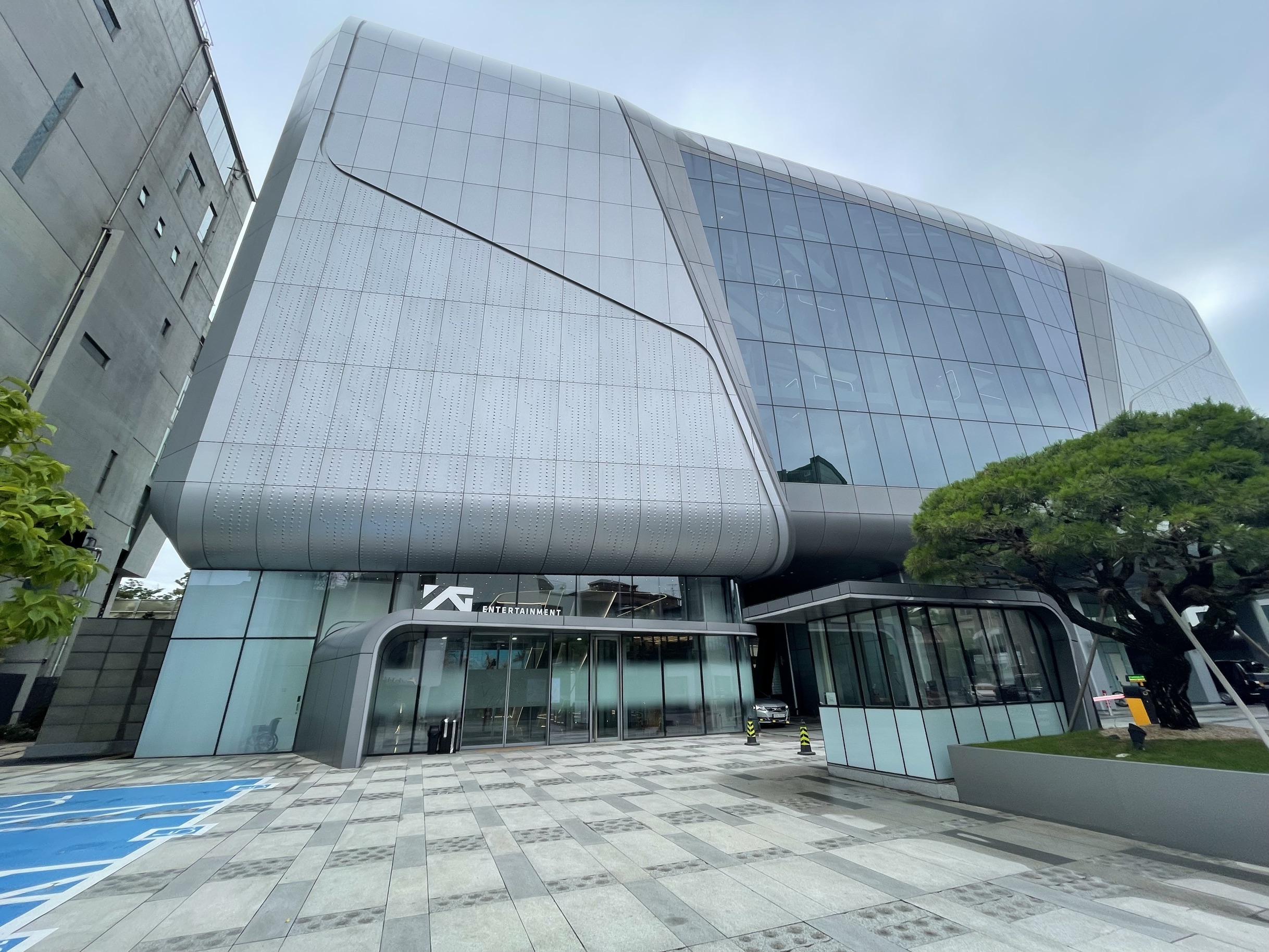 Yg Ent Building