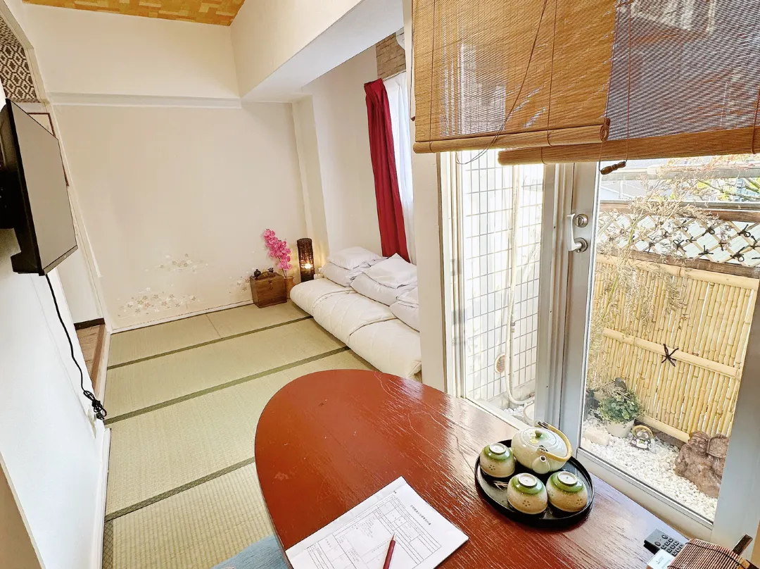 Sunny And Cozy Japanese B&b - Dotonbori