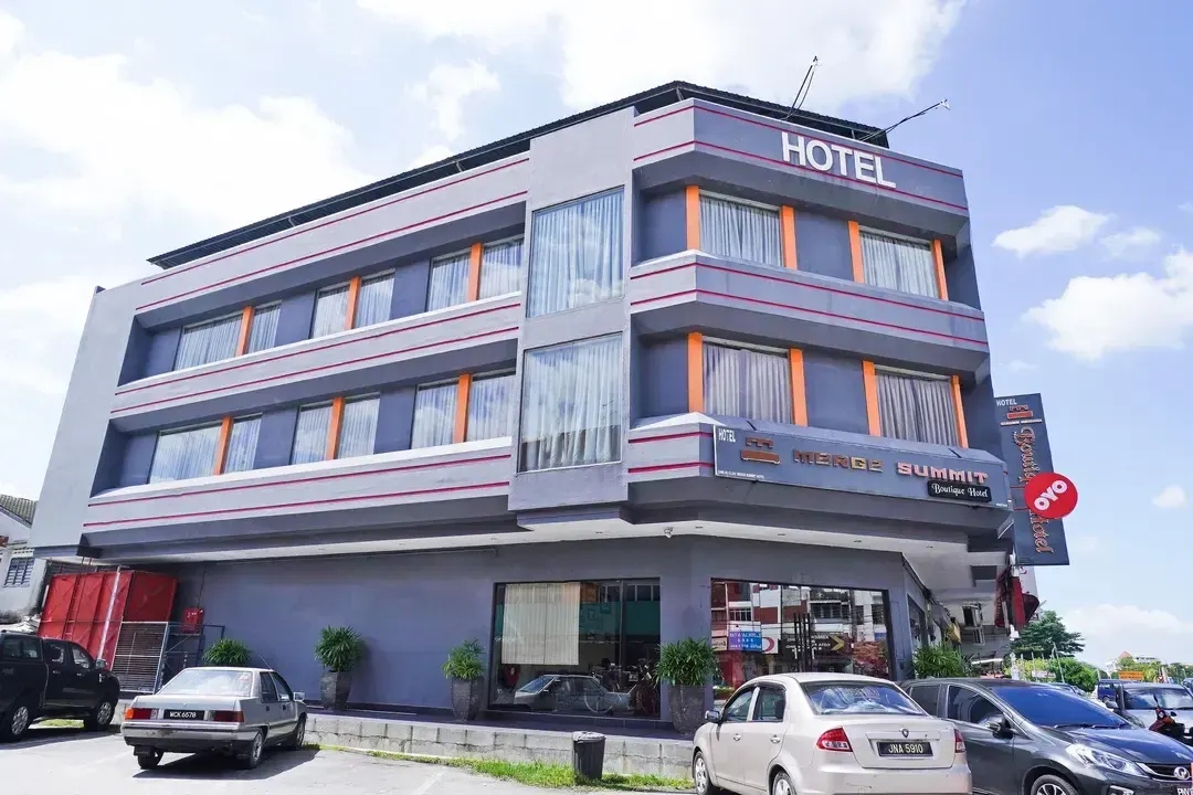 Merge Summit Boutique Hotel - Teluk Intan