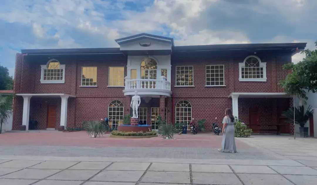 Hotel Elisa - Digos City