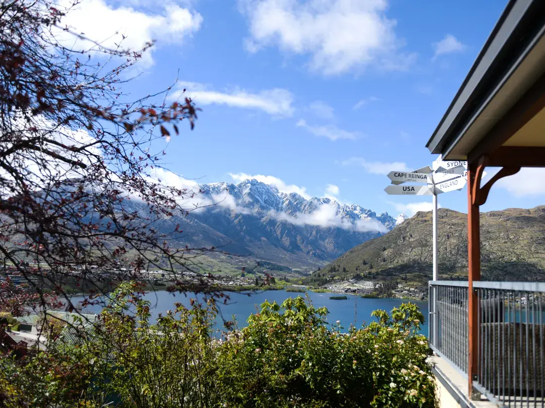 The Embassy B&b - Queenstown