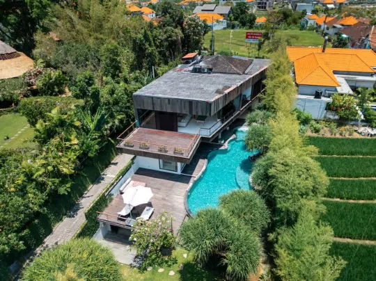 Palm Tree House - 5 Bedroom In Central Canggu  - A Luxury Private Villa By Balinest Villas - Canggu