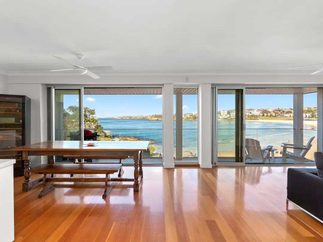 Beachfront Luxury 3 Beds With Ocean View Balcony - Bondi Beach