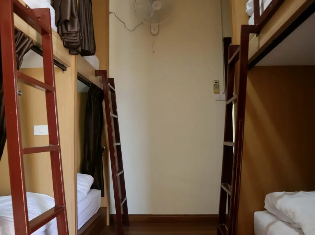 Hom's Hostel - Phuket, Thailand