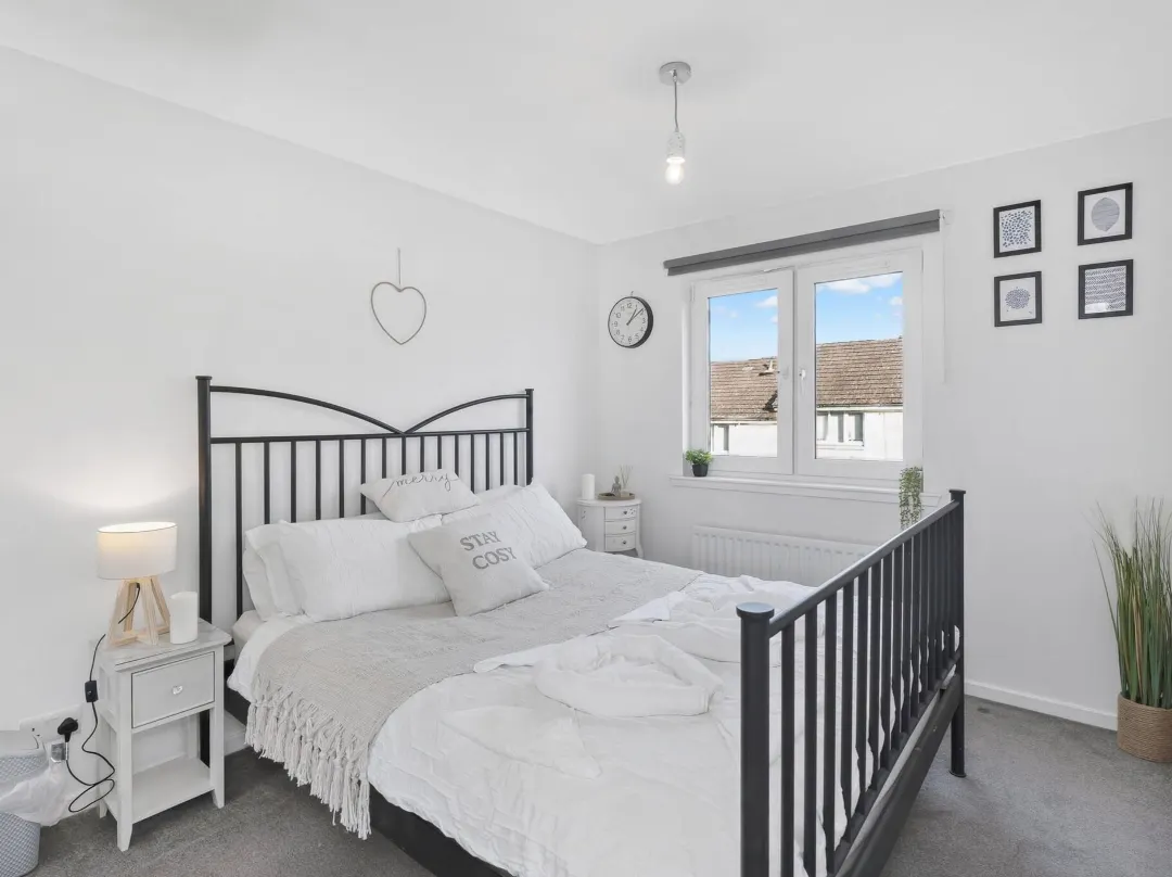 Saughton 2br | Free Private Parking | Near Tram - Edinburgh