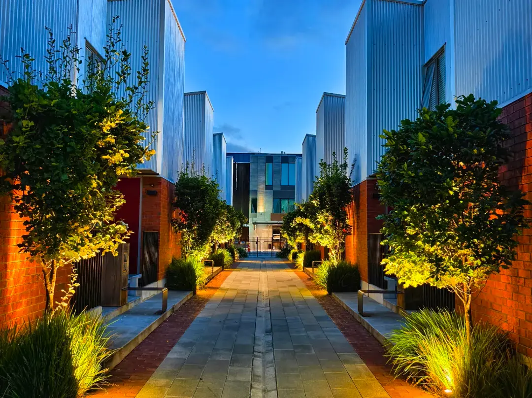 Cbd 2 Bed 2 Bath Parkside Retreat With Parking - Jjhome - Christchurch
