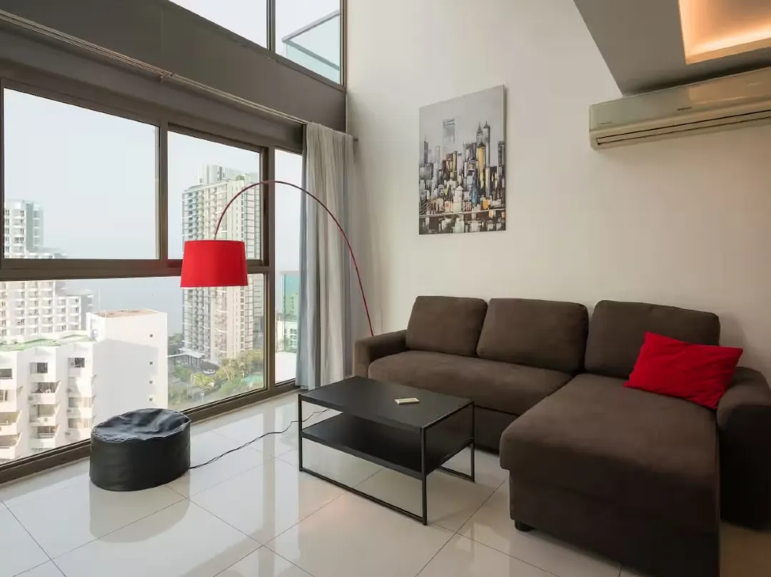 Wongamat Tower Duplex 1-bedroom Free Electricity - Pattaya