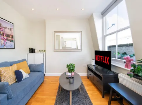 Charming Central London Retreat By Frankie Says - London