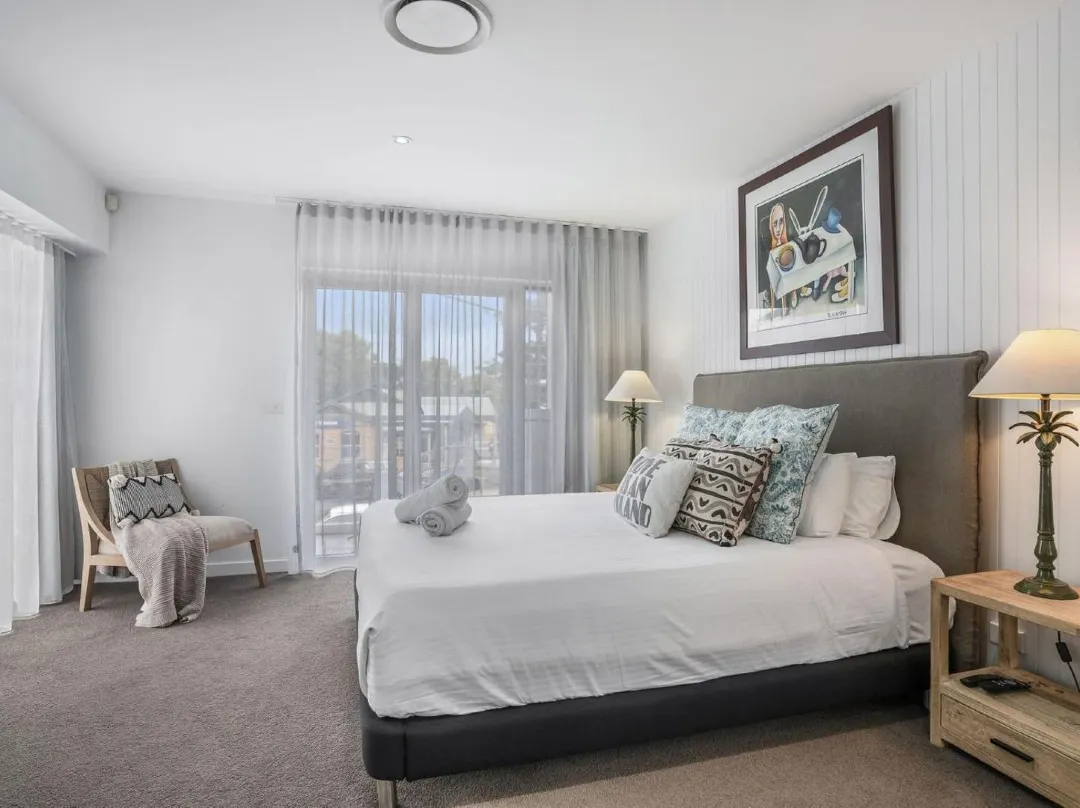 Byron Marvel - Byron Bay