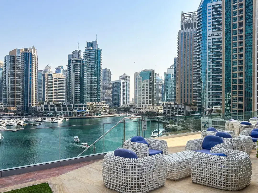 Magnificent 2br Apartment In World’s Tallest Twisted Cayan Tower, Dubai Marina - Dubai