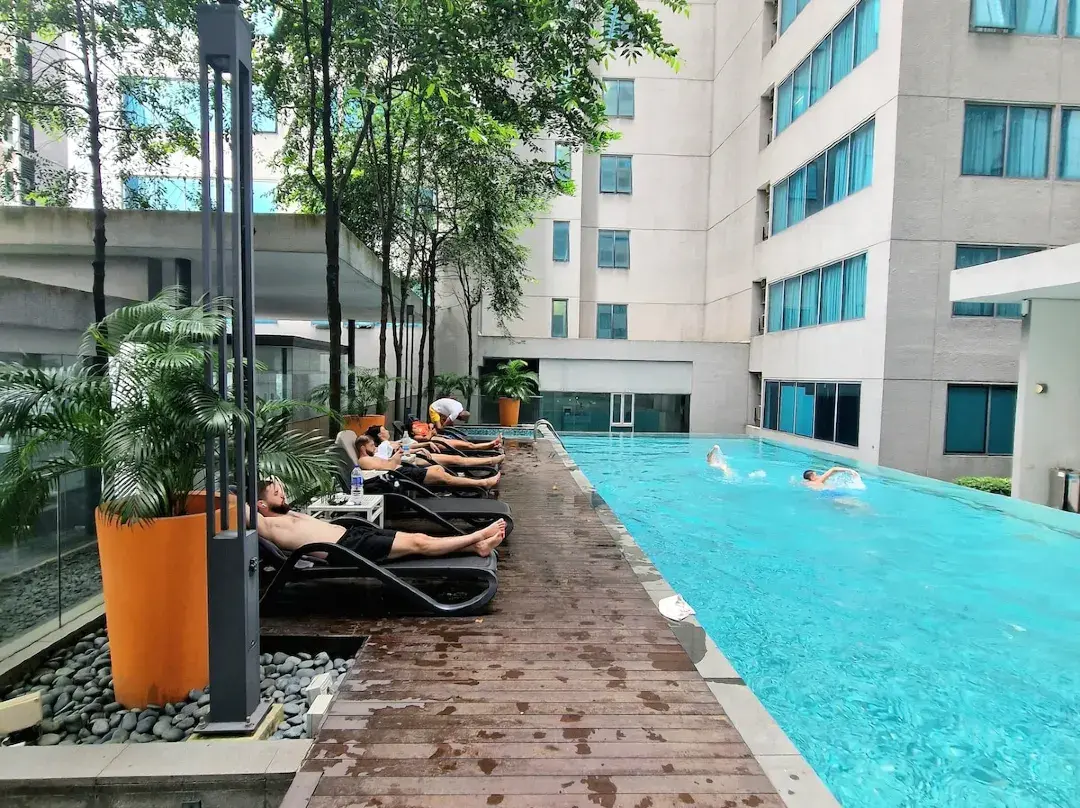 Luxury Family Suite Klcc 8 Min Walk@wifi*netflix [2br+2ba] By Atiq - Kuala Lumpur