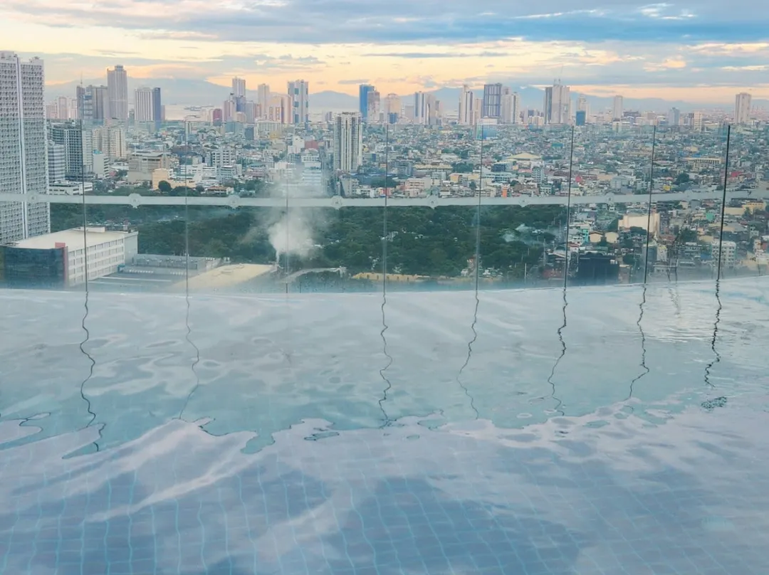 32f Corner 1br • 2 Balconies • Pool • Mall Below - Makati