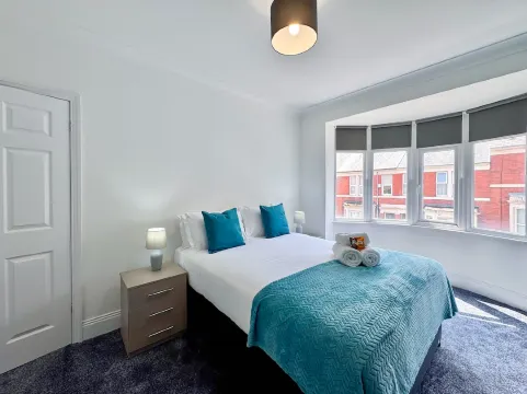 Brandon Grove Stay | Sleeps 6 By Week2week - Newcastle upon Tyne