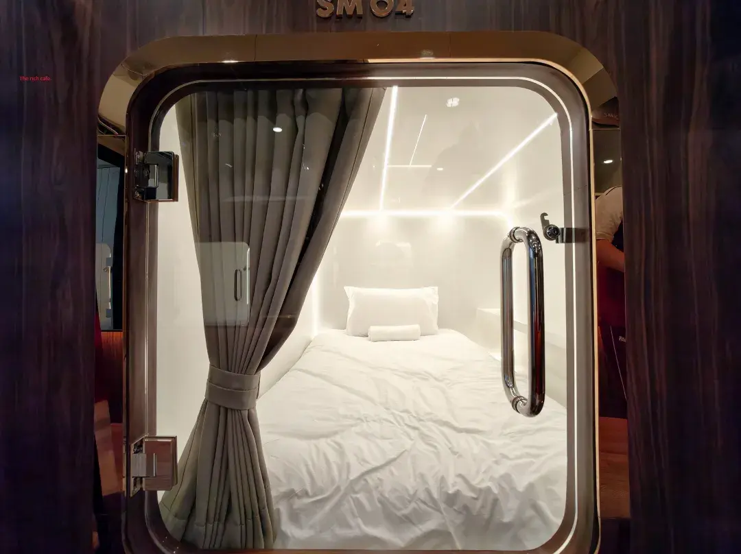 The Rich Cafe & Hostel - Jomtien
