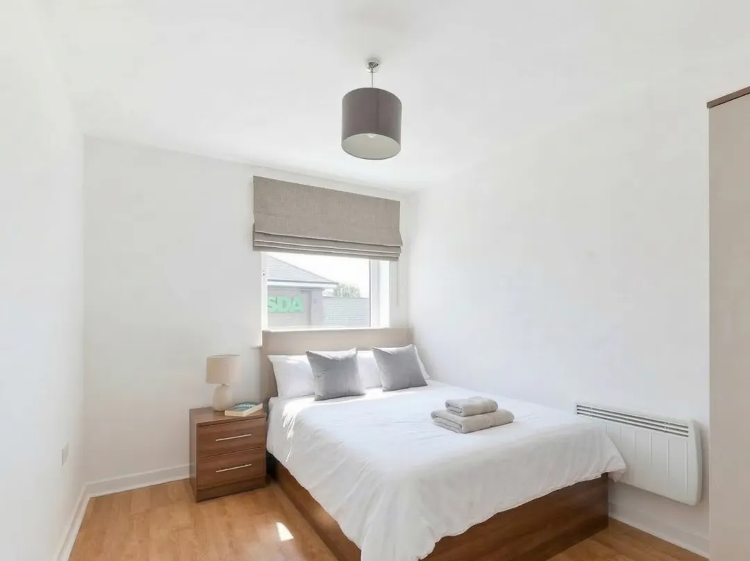 Exclusive 1 Bedroom Flat With Car Parking! - London, UK