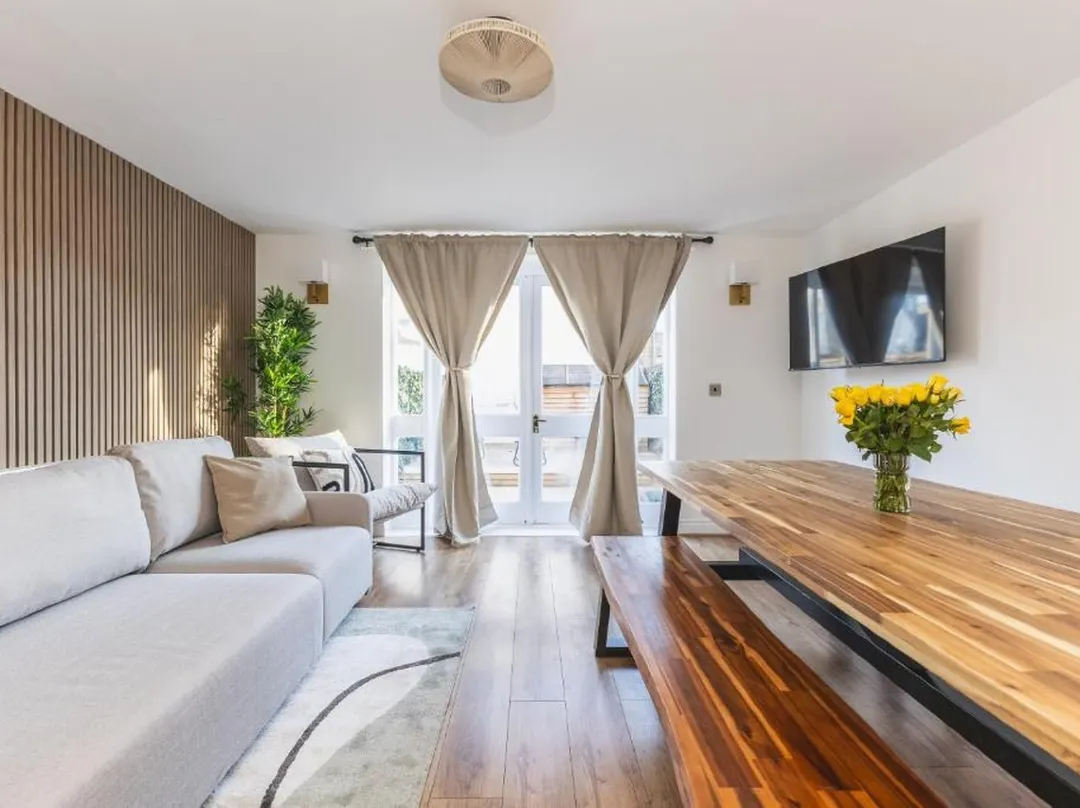 Arte Stays Serviced Houses Stratford - Stratford