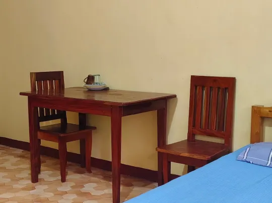 Macabuag Apartment - Narra