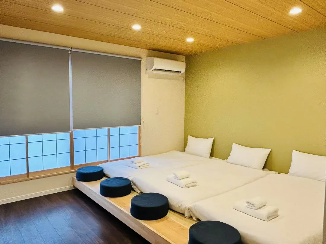 Asobo Osaka Kuromon 1st - Osaka