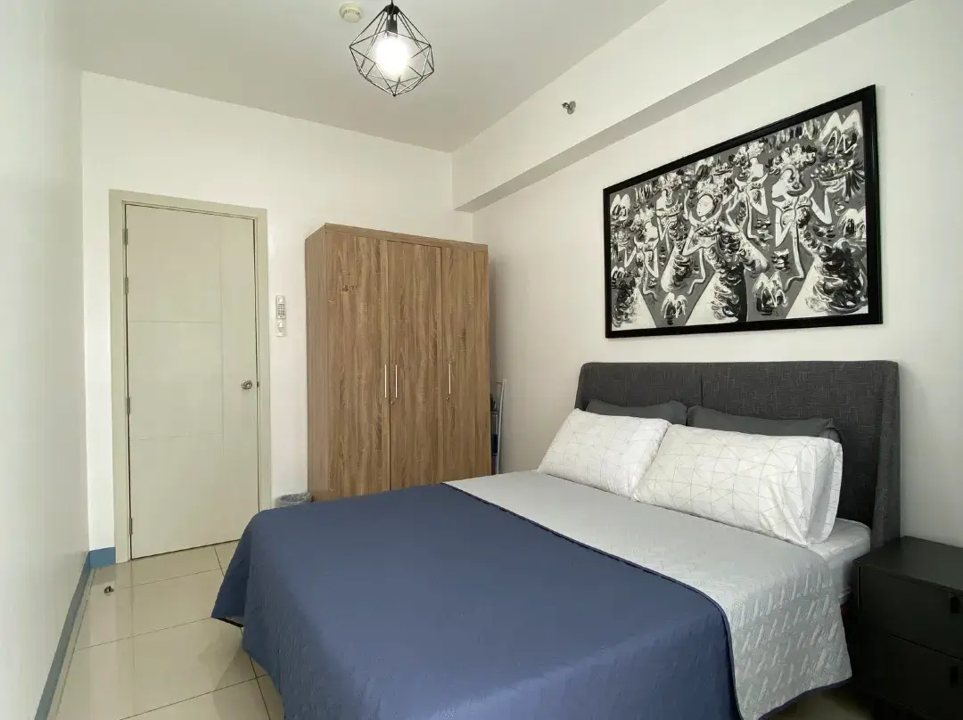 A Cozy 2 Bedroom Unit With A Parking At South Residences Sm Southmall - Las Piñas