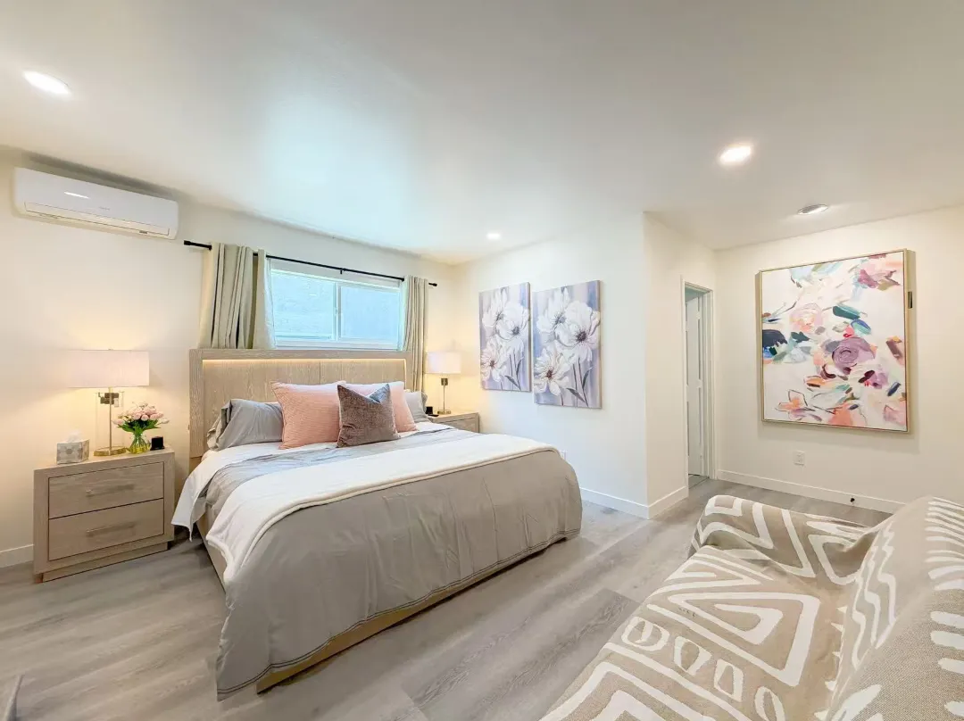 Modern Cozy Retreat |4br • 4ba • Free Parking For4 - Long Beach, CA
