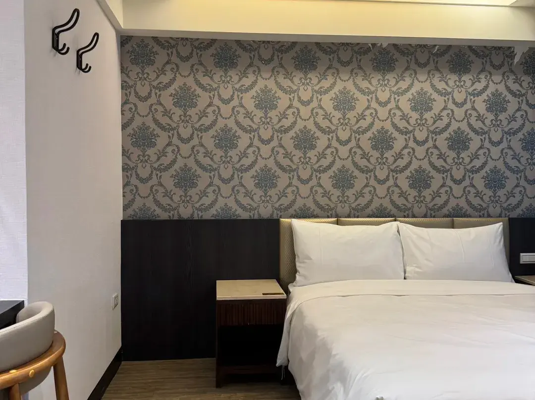 Moon Hotel - Xinxing District