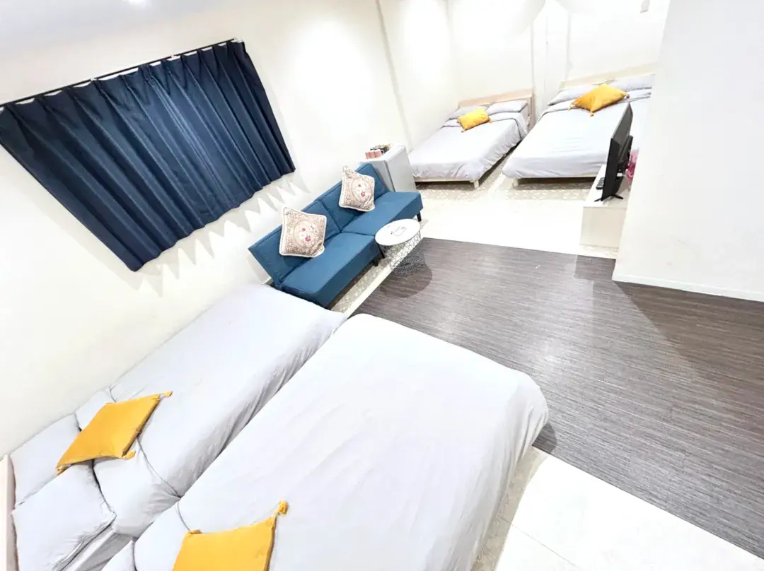 1c, Dotonbori South, 1-minute Walk To Subway, 4 Double Beds, Free Ac And Heating - Osaka