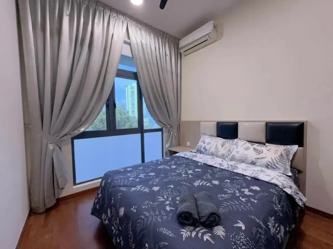Gyden Staycation #Crescent Bay Suite Near Mid Valley Megamall - Masai