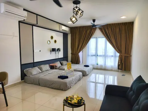 Tr12 Tulip Elmina 5pax Big Cinema Movie 1 Free Parking - Shah Alam