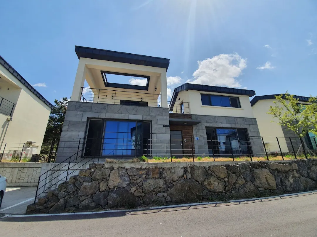 Jeju City Aewol Night Sky Sea Nature  Townhouse [Duplex Resort] - Jeju