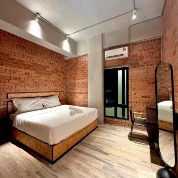 Brick Box Family Hotel Ipoh - Menglembu