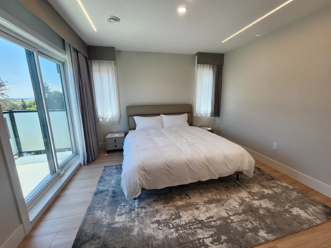 Luxury 3-bedroom Home Modern Retreat In Vancouver - Vancouver