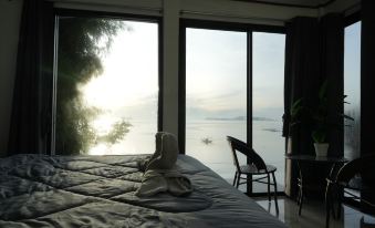 Room in front of Sunset Beach : Avis, Tarifs & Photos 2026 | Trip.com