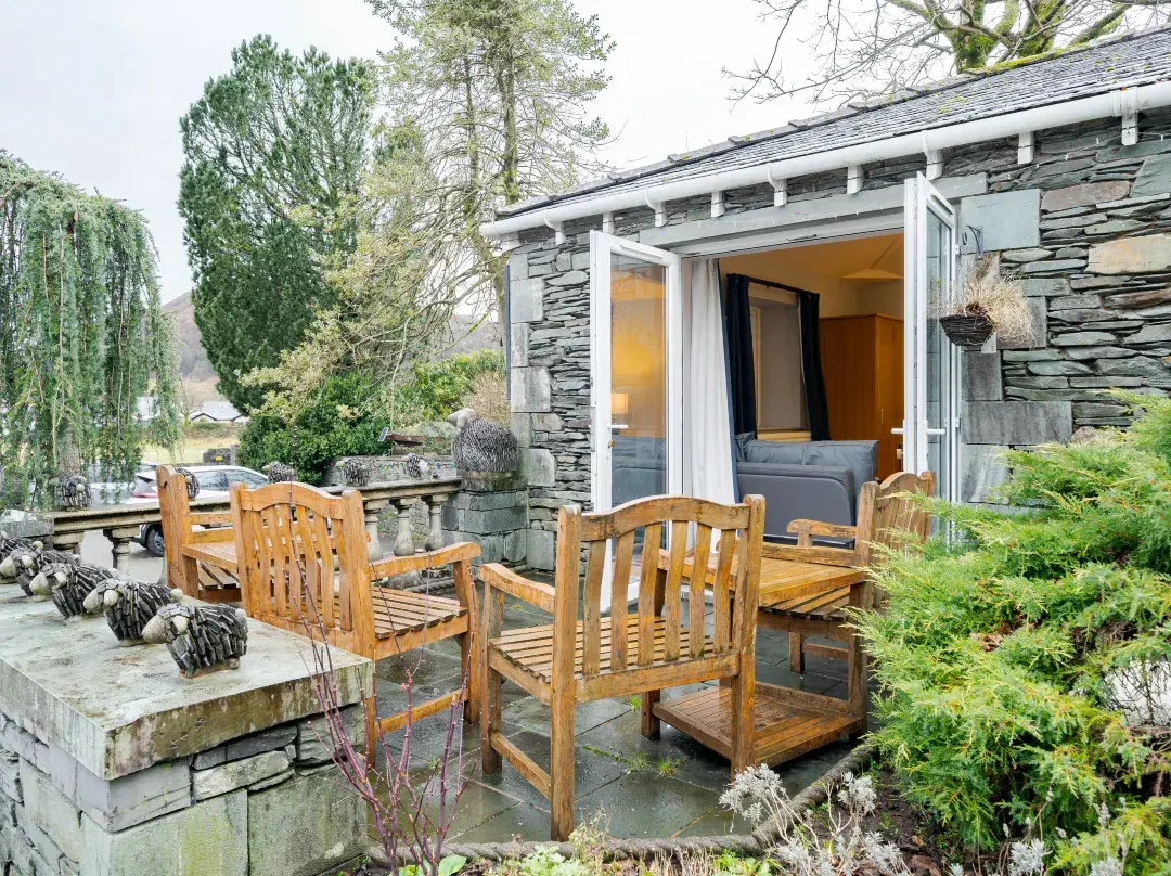 Waterhead Retreat, Ground Floor Bathtub Suites With Private Entrance - Ambleside