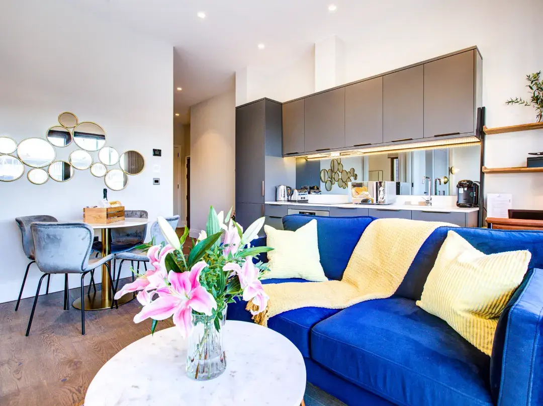 Hybrid Resi Canary Wharf - Greenwich